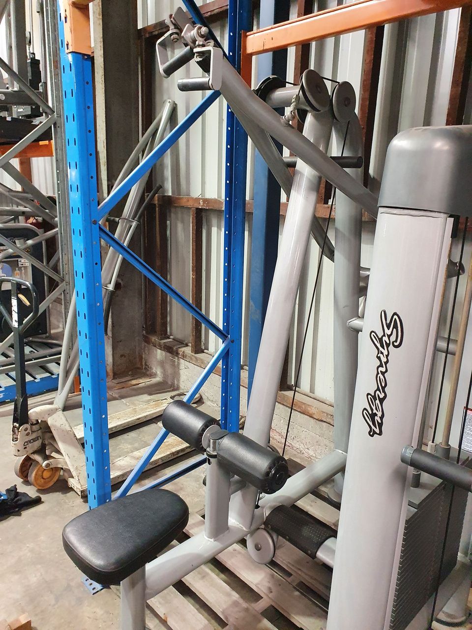 Synergy Lat Machine | Gym Solutions Sydney