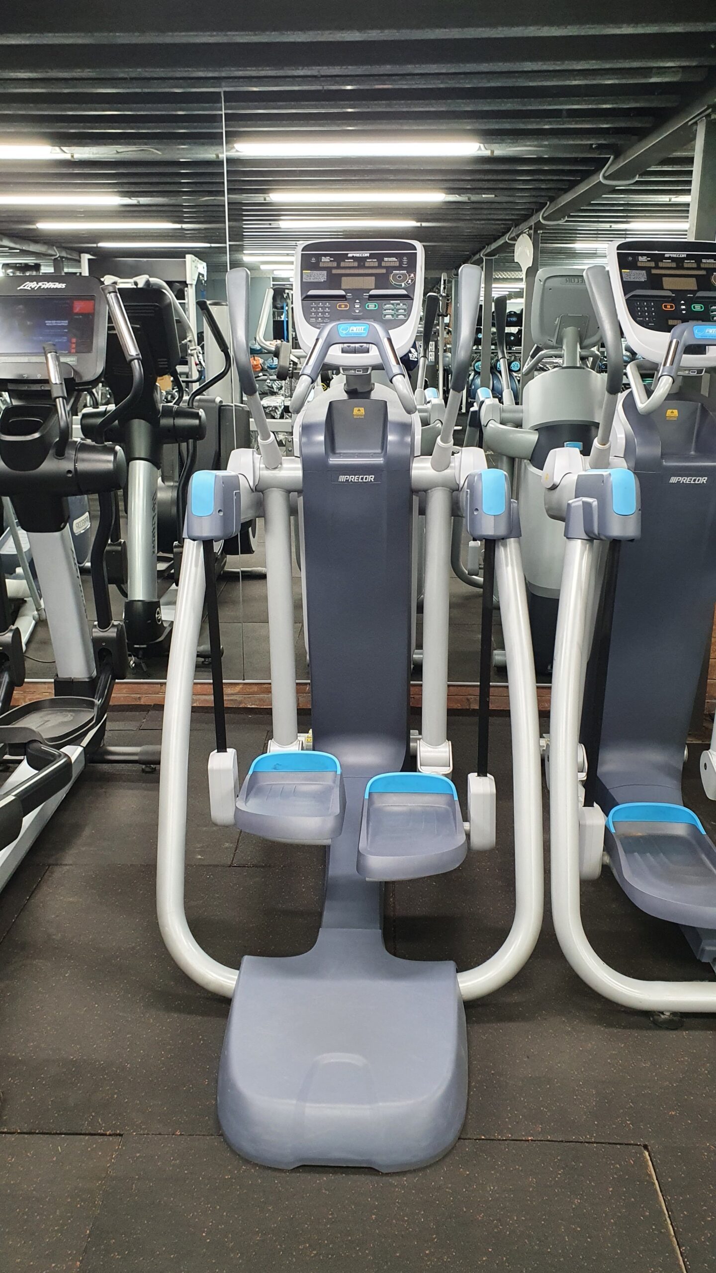 Precor AMT-885 Adaptive Motion Trainer w/ LED Console | Gym Solutions